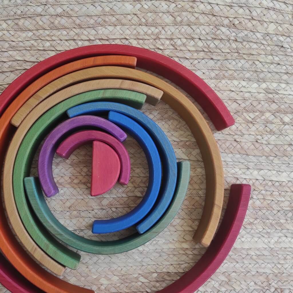 Curvy stacking blocks (12 pieces | Rainbow) - AlwahWDusur Toys ألعاب ...